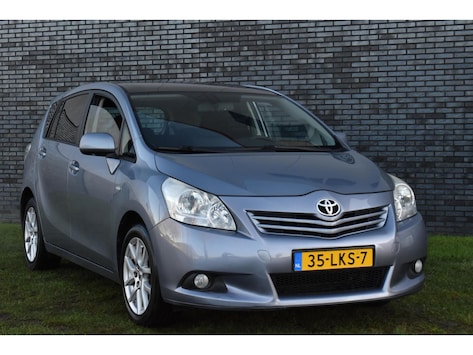 Toyota Verso Benzine [35-LKS-7] | AutoTrack