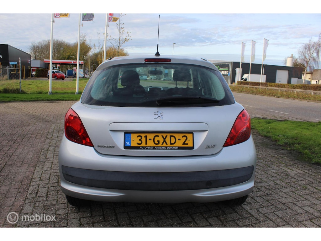 Peugeot 207 Benzine Handmatig in Dokkum kopen? - AutoWeek