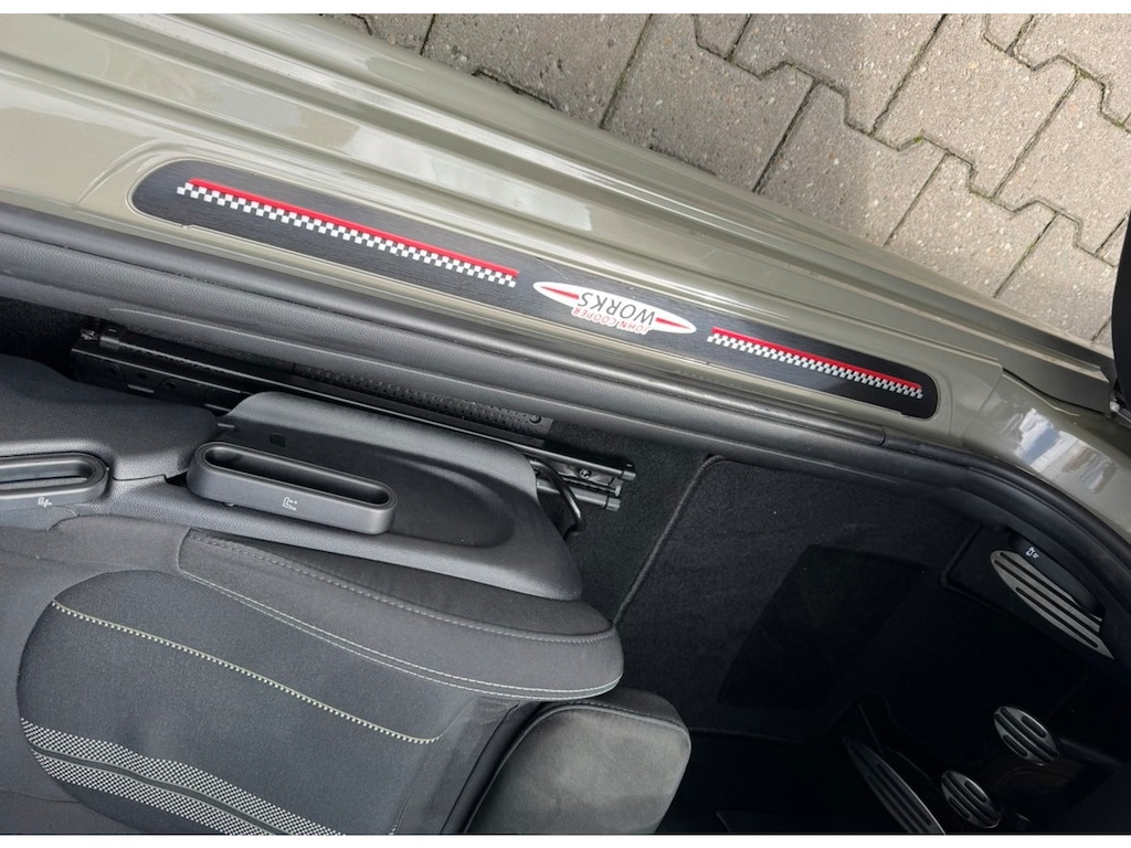 MINI John Cooper Works Benzine Handmatig in Doetinchem kopen? - AutoWeek