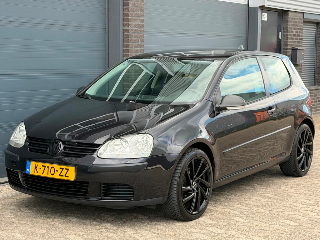 Volkswagen Golf Benzine Handmatig in Breda kopen? - AutoWeek
