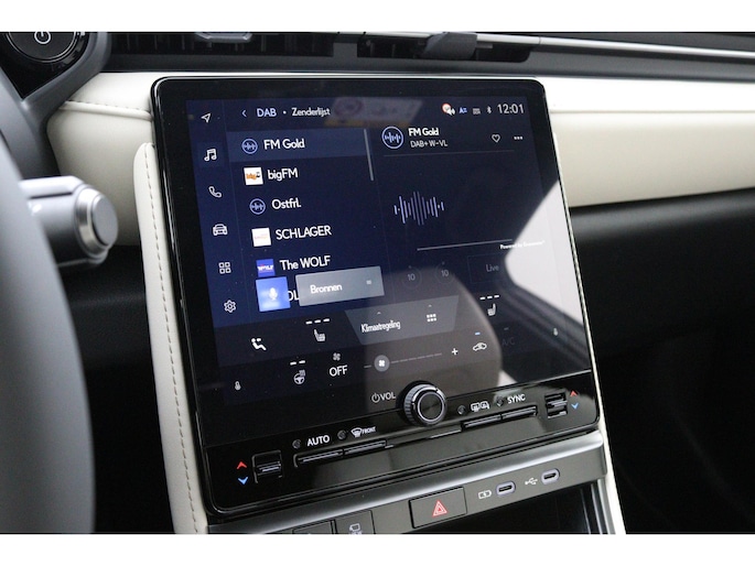 Lexus LBX Elektro/Benzine Automatisch in Groningen kopen? - AutoWeek