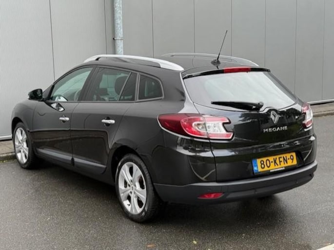 Renault Megane Benzine Handmatig in Almere kopen? - AutoWeek