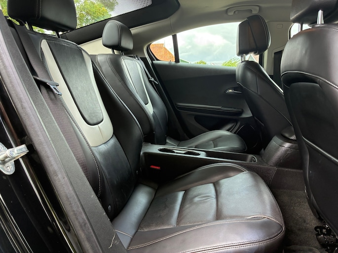 Chevrolet Volt Elektro/Benzine Automatisch in Sibrandabuorren kopen ...